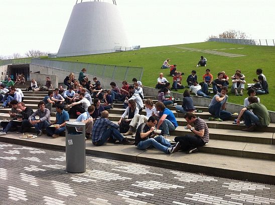 'Gebrek aan informatie erger dan leenstelsel zelf' - Delta