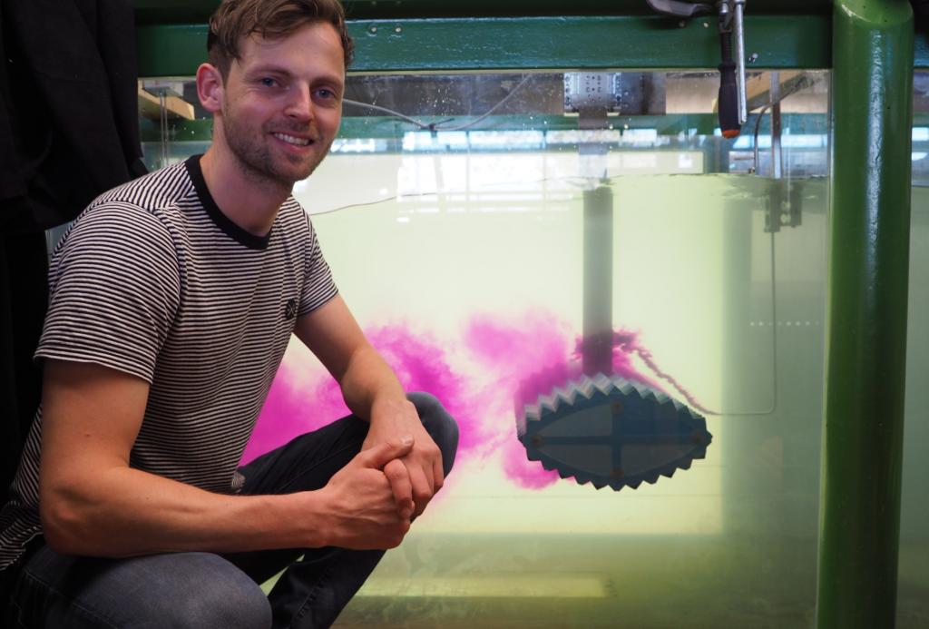 Water lab tests floating tunnel - Delta